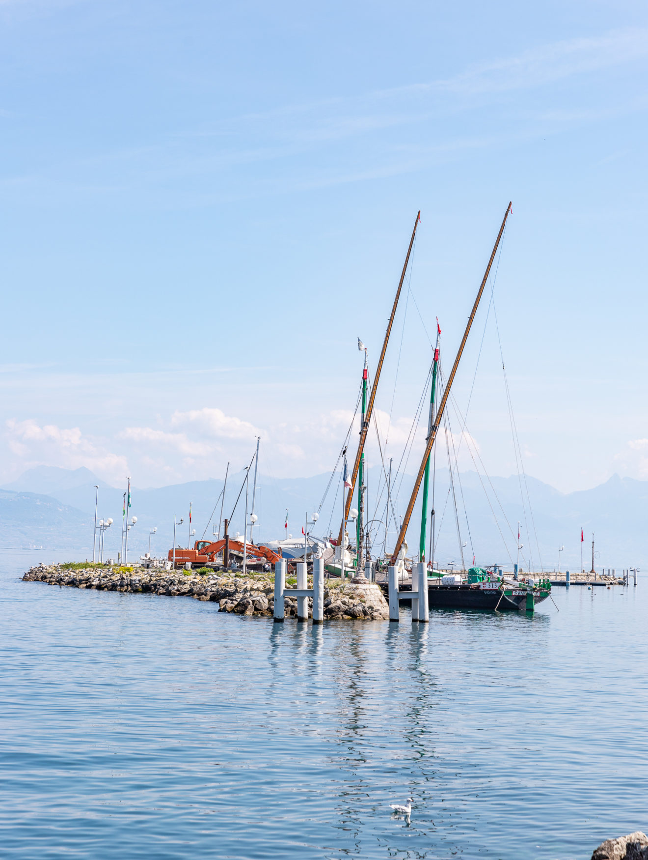 Autour d’Evian-les-Bains, du lac Léman à la Dent d’Oche - Itinera ...