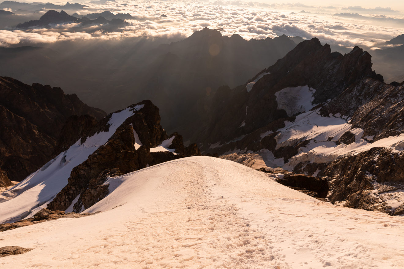 Sa Meijesté la Meije : rêves, randonnées et ascensions - Itinera-magica.com